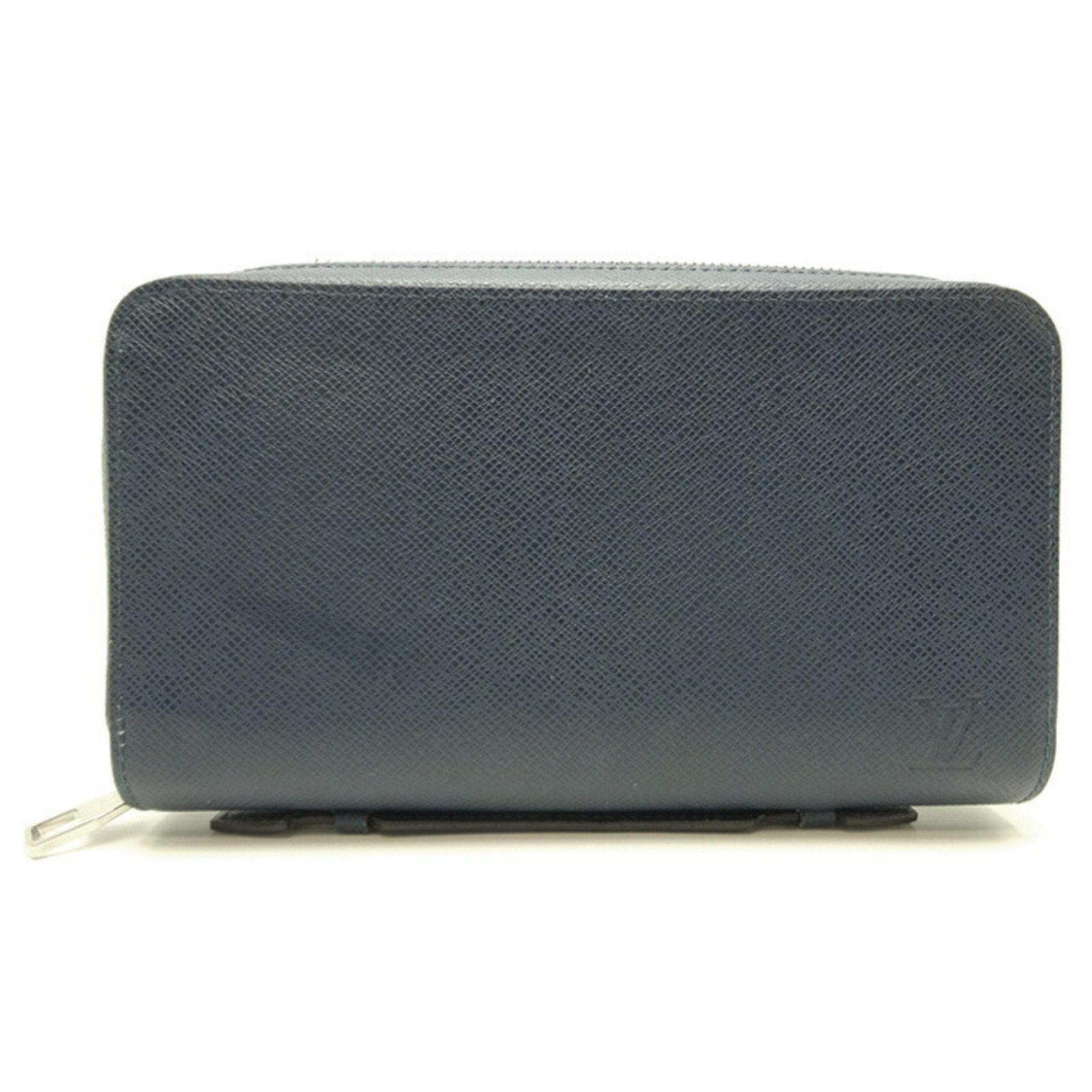 Louis Vuitton Taiga Blue Ocean Taiga Leather Pochette (Pre-Owned)